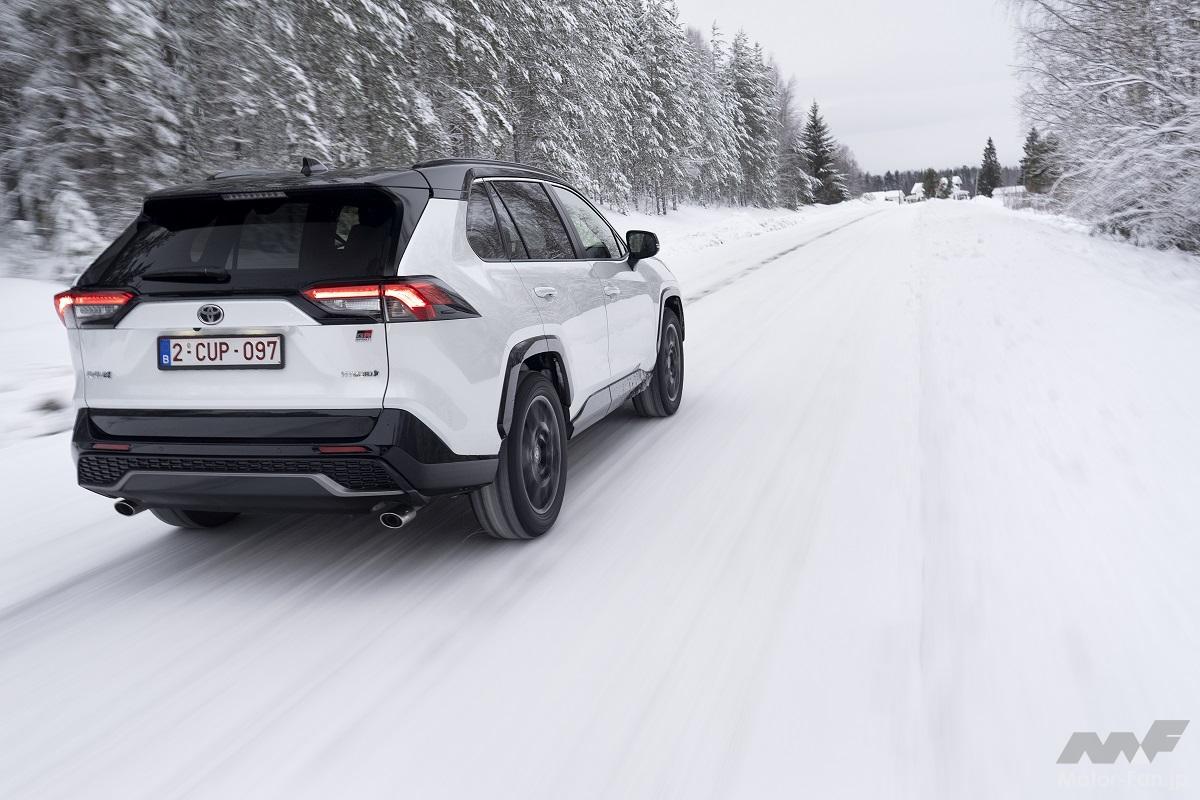 トヨタ「RAV4 GR SPORT」を欧州トヨタが発表！雪道にも万全なAWD-iを搭載し、第4世代ハイブリッドに加えて 305PSを発揮する ...