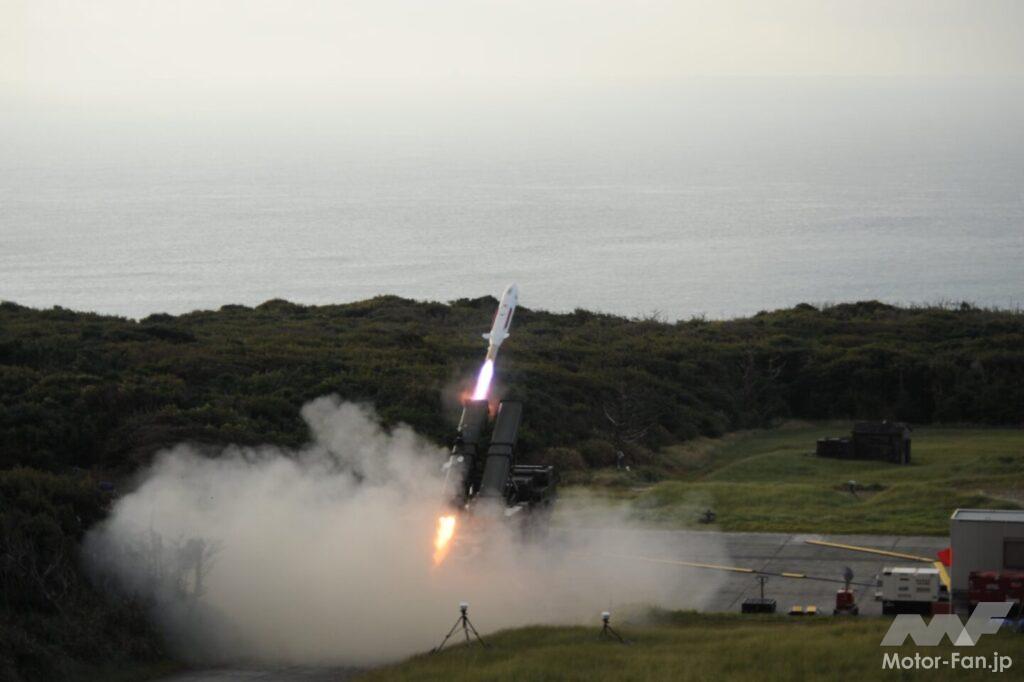 巨大な十字架!? 奇抜なデザインの無人機「V-BAT」を海上自衛隊が導入。さらに「自爆ドローン」を陸上自衛隊が配備！ | Motor-Fan ...