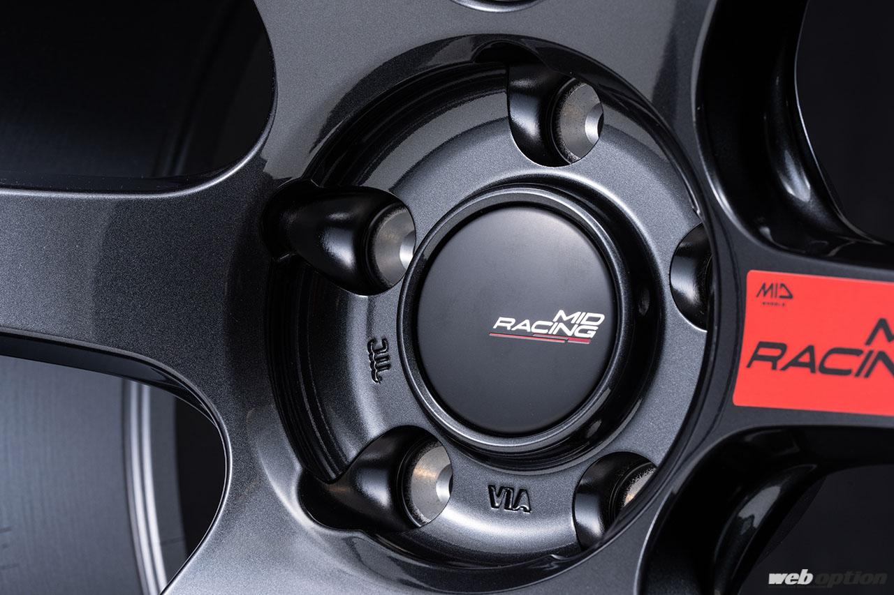 「これは人気出そう・・・」6本スポークデザインを突き詰めたMIDレーシング『R06』に大注目!! | Motor-Fan[モーターファン] 自動車関連記事を中心に配信するメディアプラットフォーム